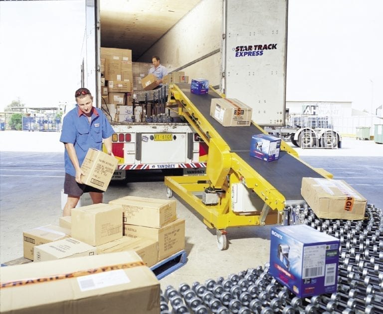 Trailer Unloading Conveyor - Materials Handling