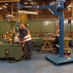 Easy Arm intelligent lifting device - Materials Handling