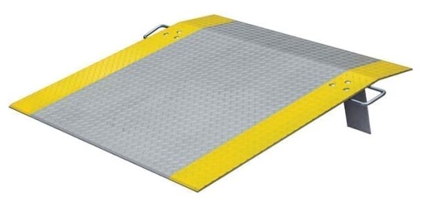 Forklift Ramps Trailer & Truck unloading - Materials Handling