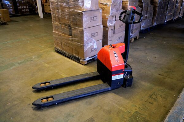 Pallet Trucks - Powered - Materials Handling