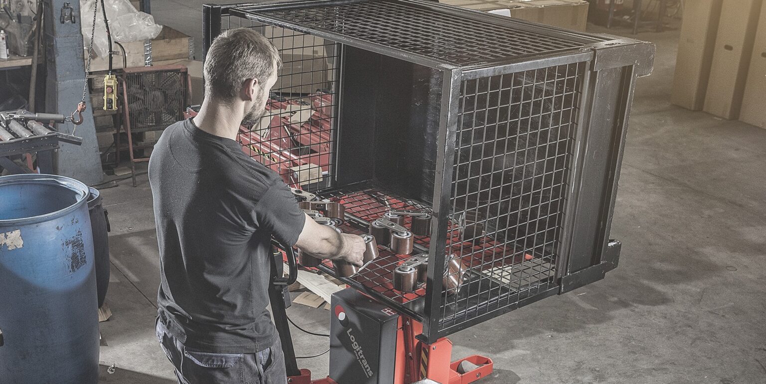 Pallet Bin Stillage Tilter - Materials Handling