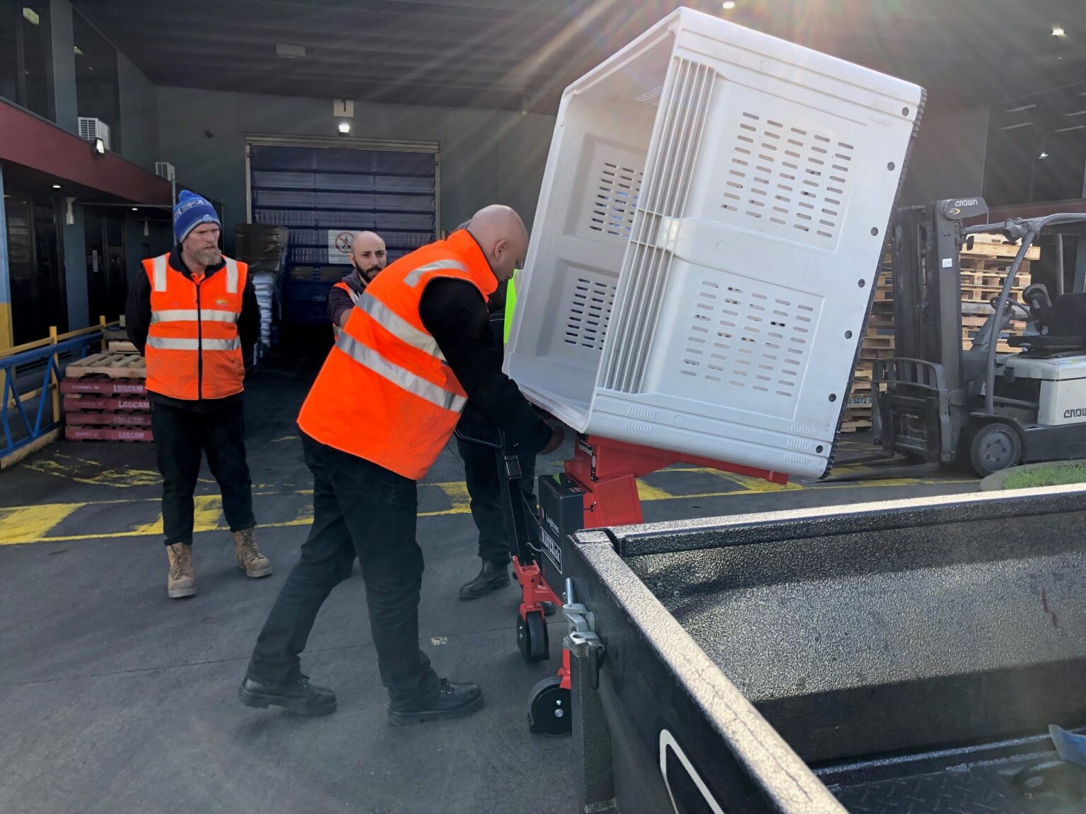 Pallet Bin Stillage Tilter - Materials Handling