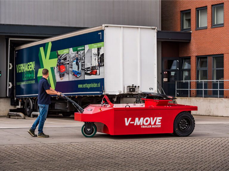Powered Tugs Trailer Mover - Materials Handling